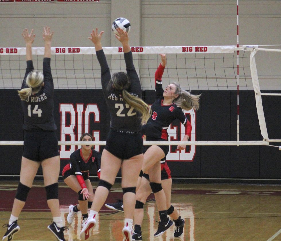 Big Red volleyball squad celebrates senior night with a wild finish ...